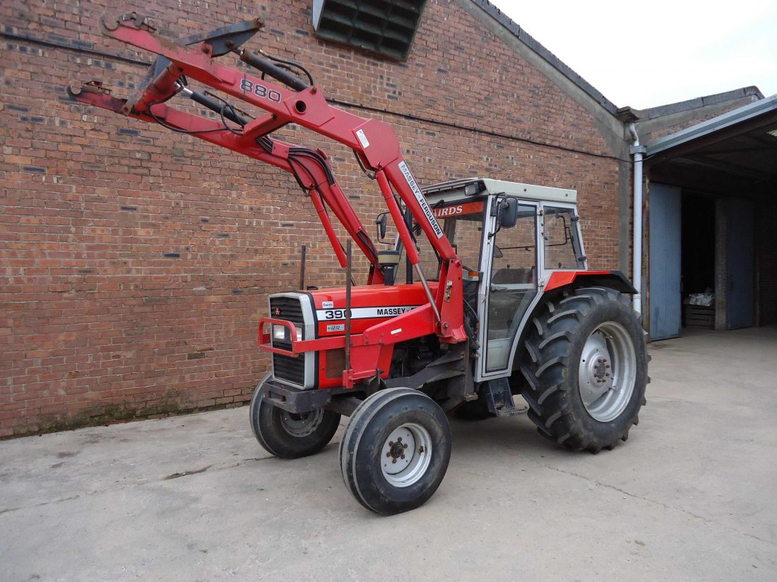 Massey Ferguson 390 (K reg) - Vintage Massey Ferguson